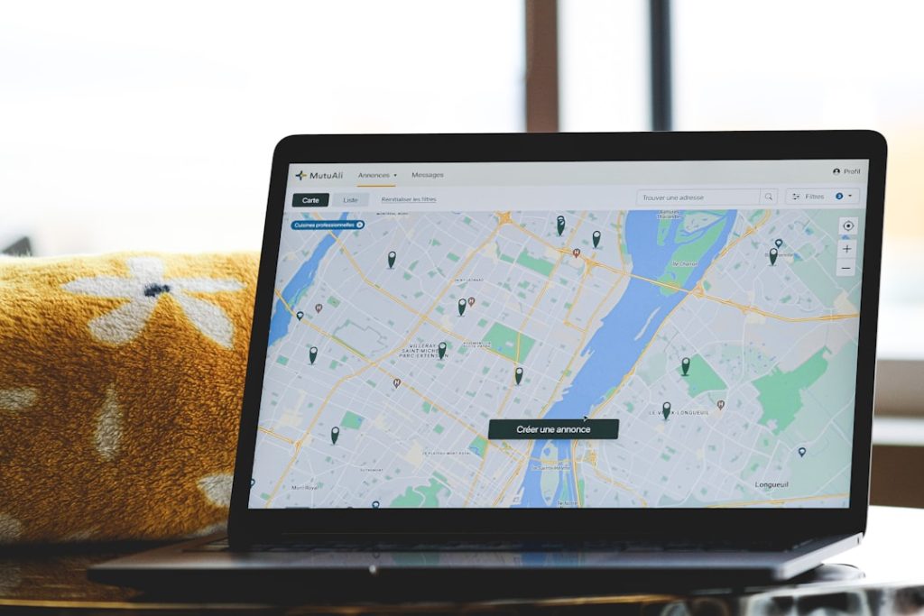 Does DuckDuckGo have a maps feature? | Code Carbon