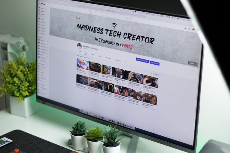 Top Tools to Create and Edit WebVTT File Format for Better User Experience | Code Carbon